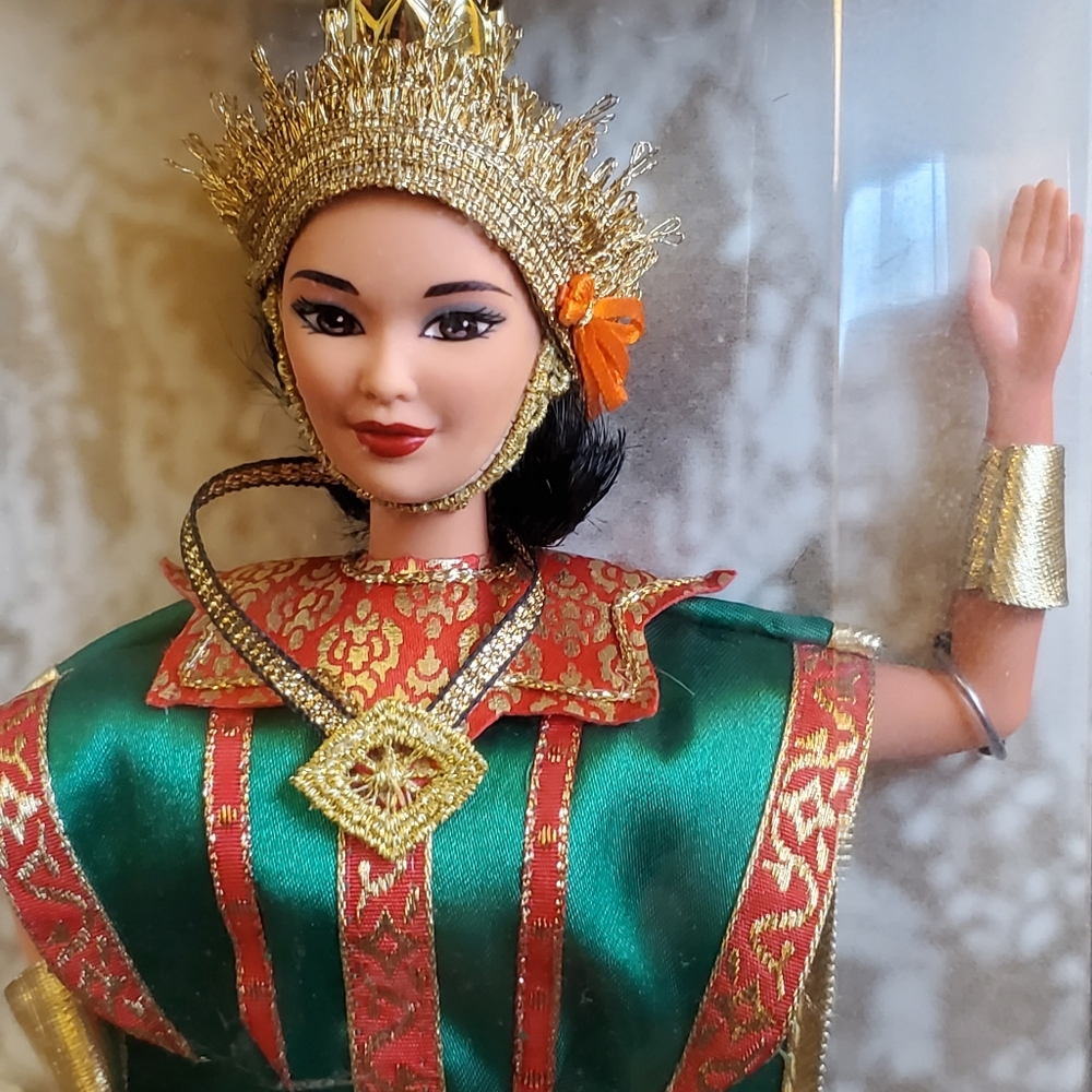 Nrfb Thai Barbie Dolls Of The World Collection Vintag… - Gem